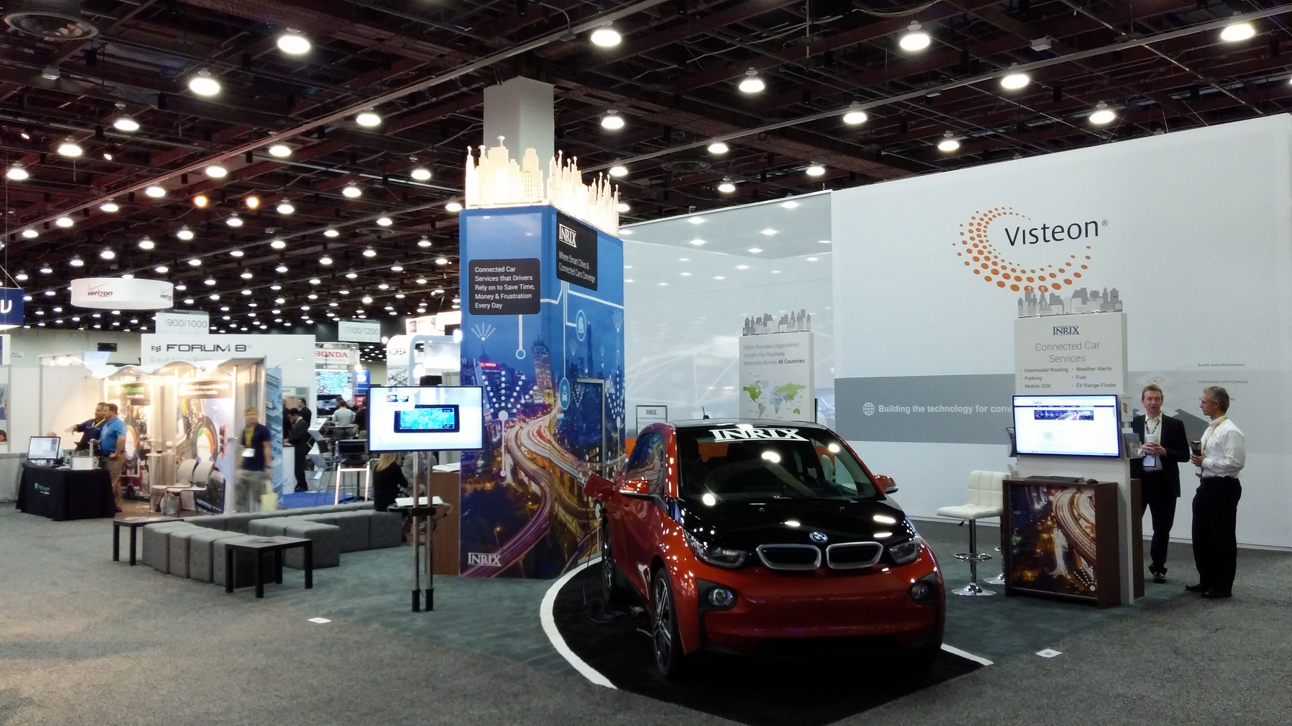 Custom Rental Stand Display for Tech Company 6mx9m / 20\'x30\' leads to ...